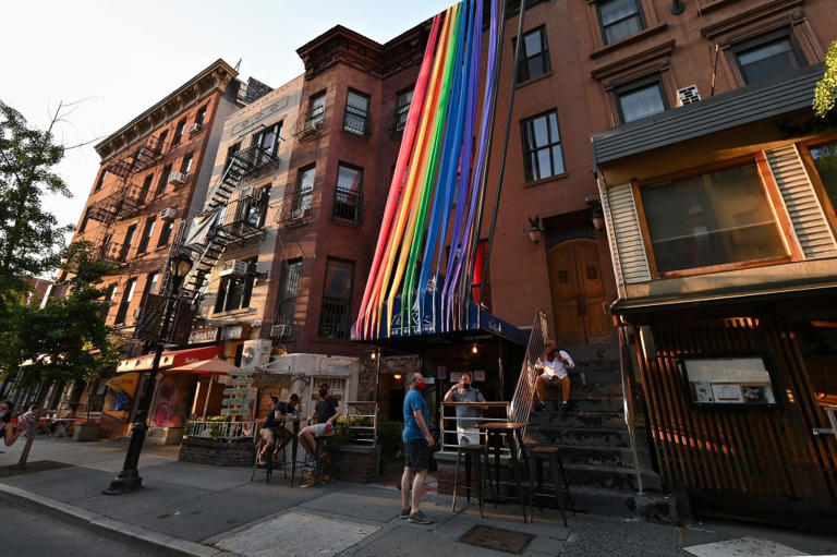 Trio accused of robbing, fatally drugging men leaving NYC gay clubs ...