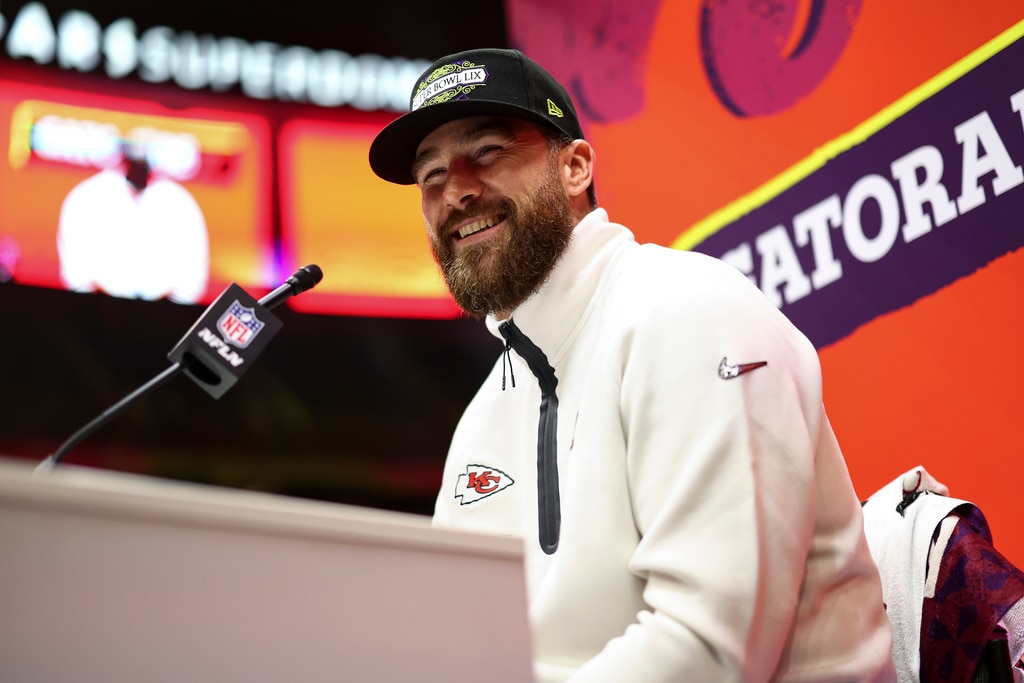 Jason Kelce Roasts Brother Travis Kelce Over Resurfaced Easter Tweet