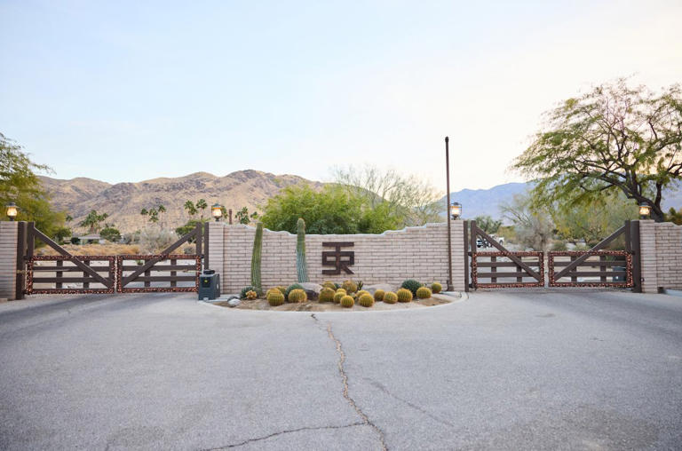 Inside the Wealthy California Enclave So Secretive People Barely Know ...