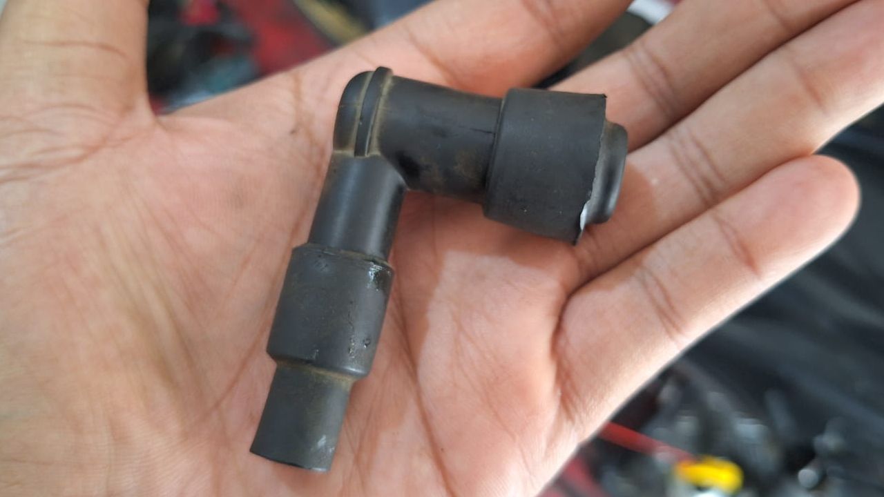 Cop Busi Motor Bekas Kesayangan Rusak? Waspadai Gejala Ini, Bahaya Banget