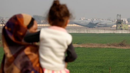 Punjab woman, deported from US, paid ₹1 crore to agent, recalls 25-day ...