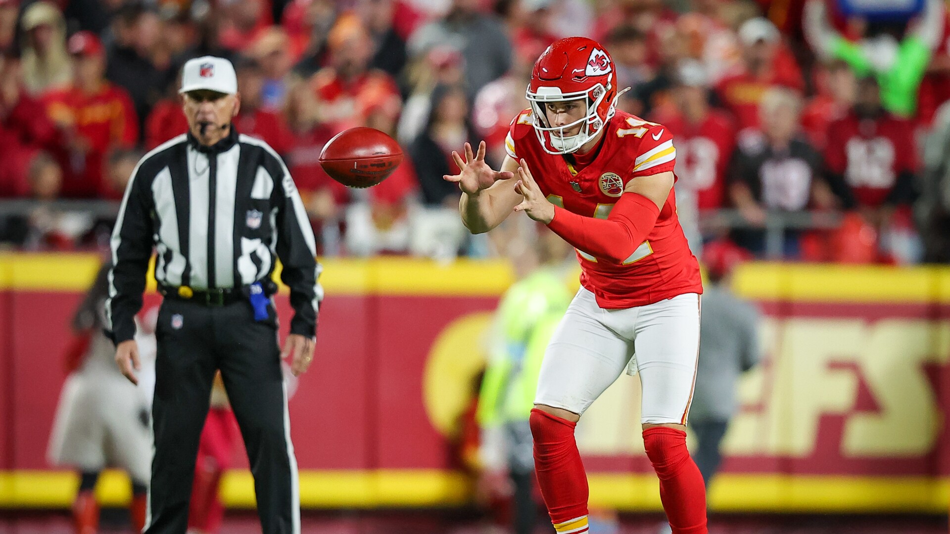Matt Araiza added to Chiefs injury report, but practices in full