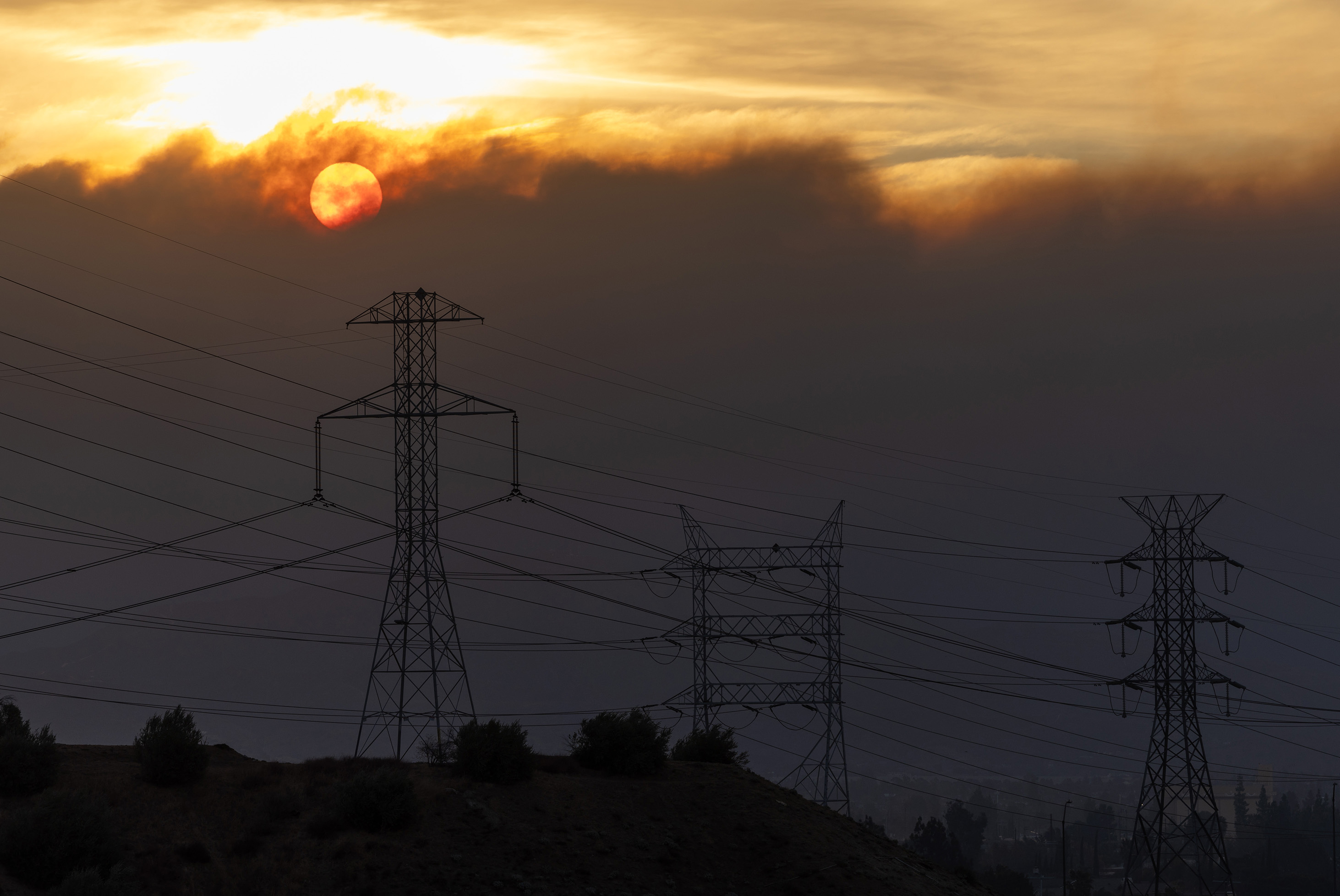 L.A. Wildfires: SCE Admits Its Equipment May Have Ignited Hurst Fire ...
