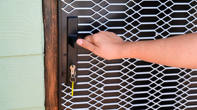 Installation Tips To Know Before You Put In A Security Door