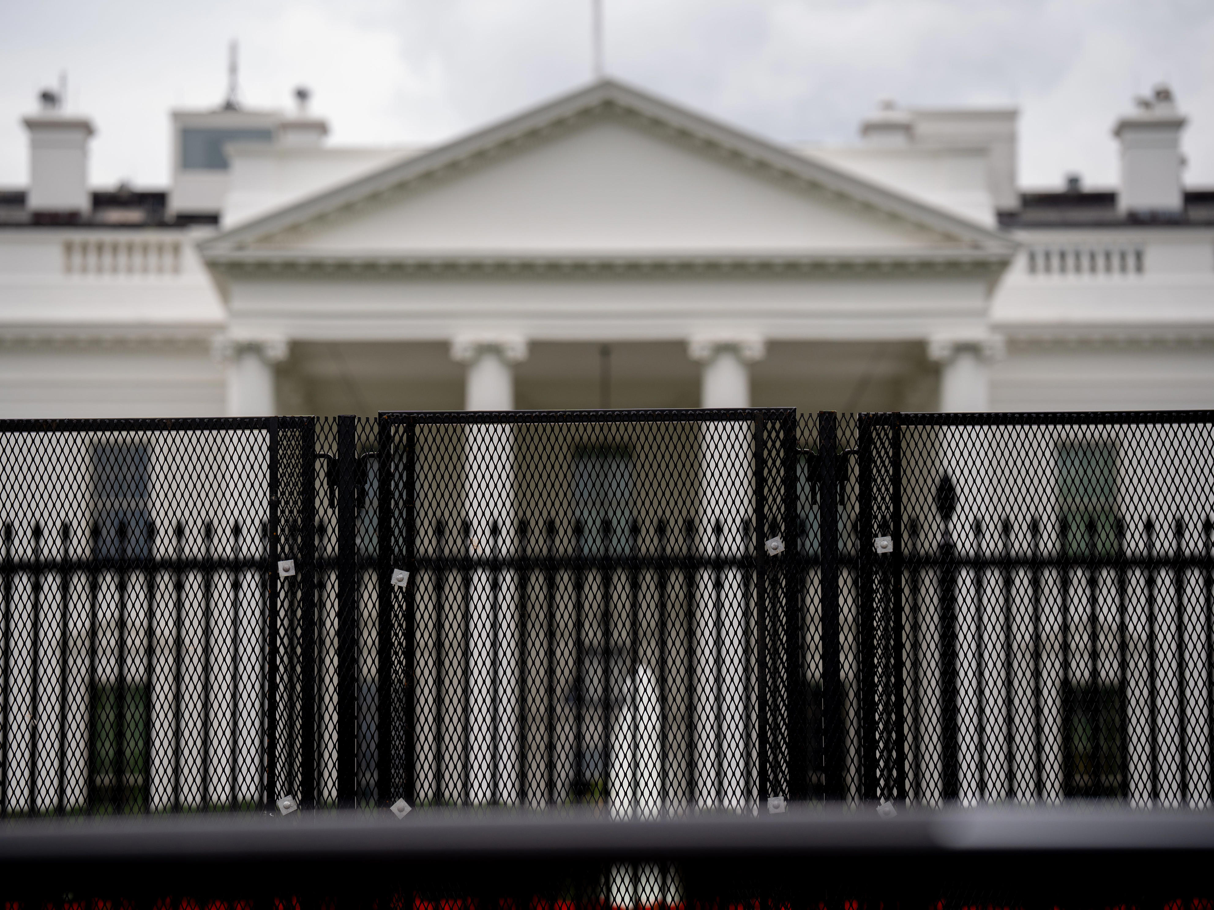 Judge delays Trump's federal employee buyout deadline