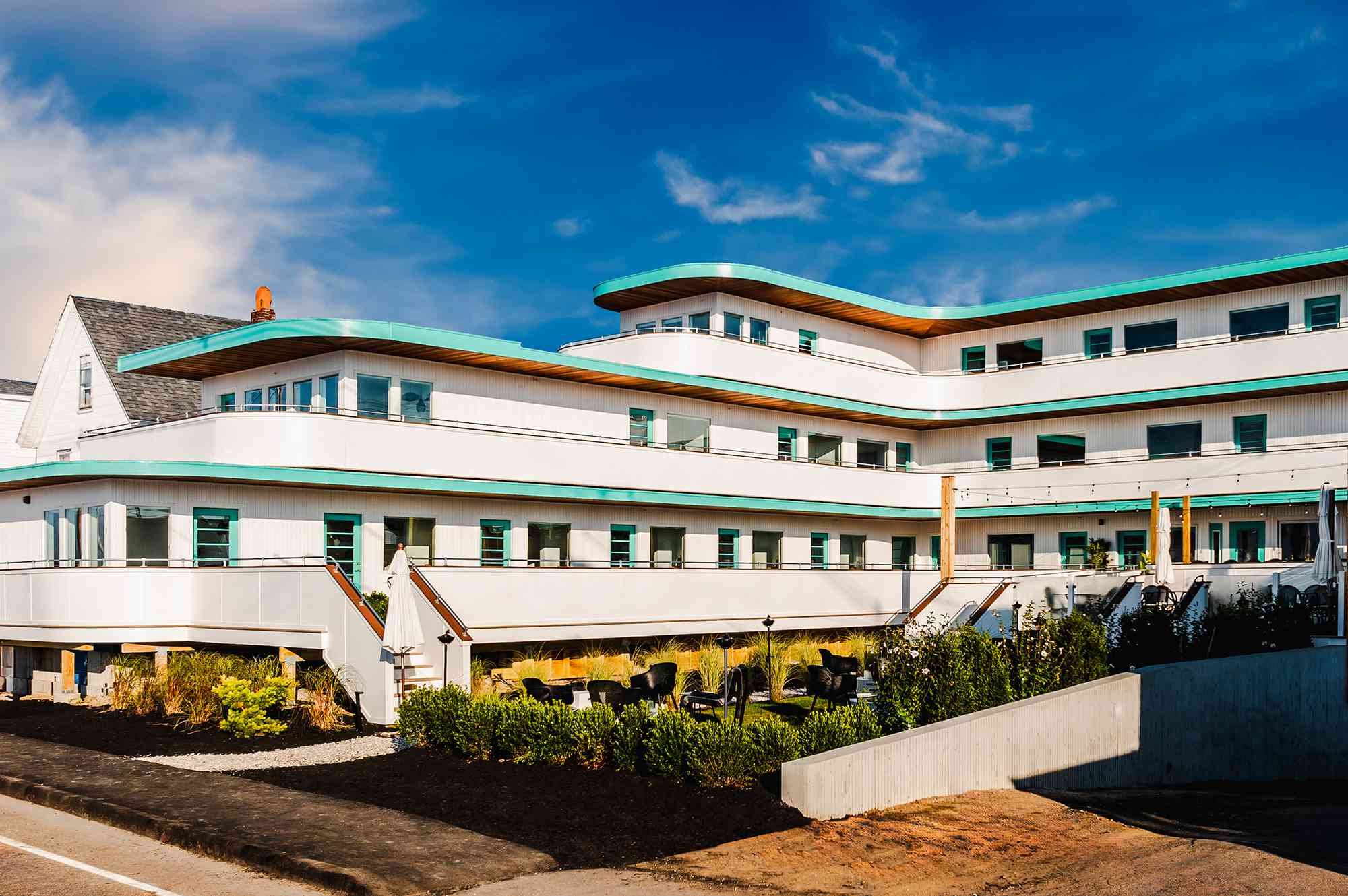 This 21-room Maine Hotel Has Easy Access to One of the State's Best ...