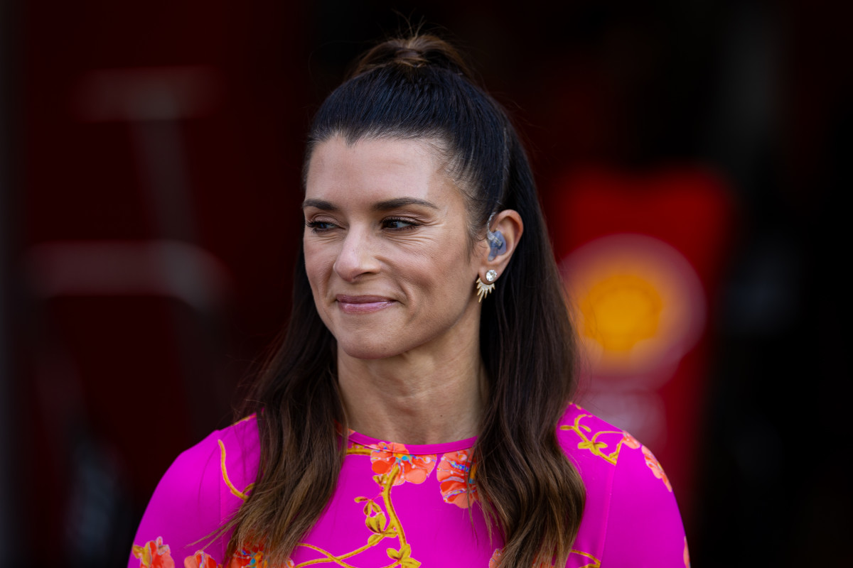 Danica Patrick Turns Heads With White House Outfit Friday