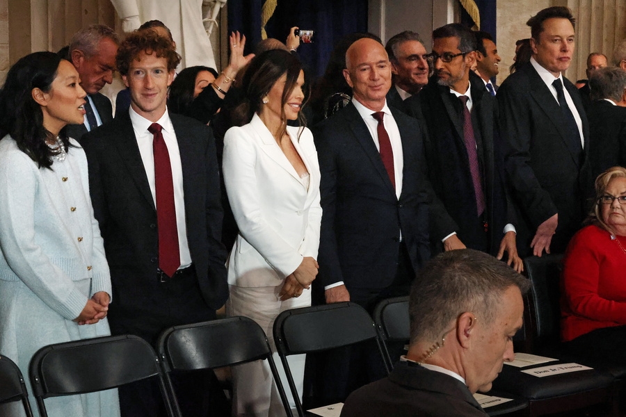 Λίστα Forbes 400: Αυτοί είναι οι πλουσιότεροι Αμερικανοί το 2025