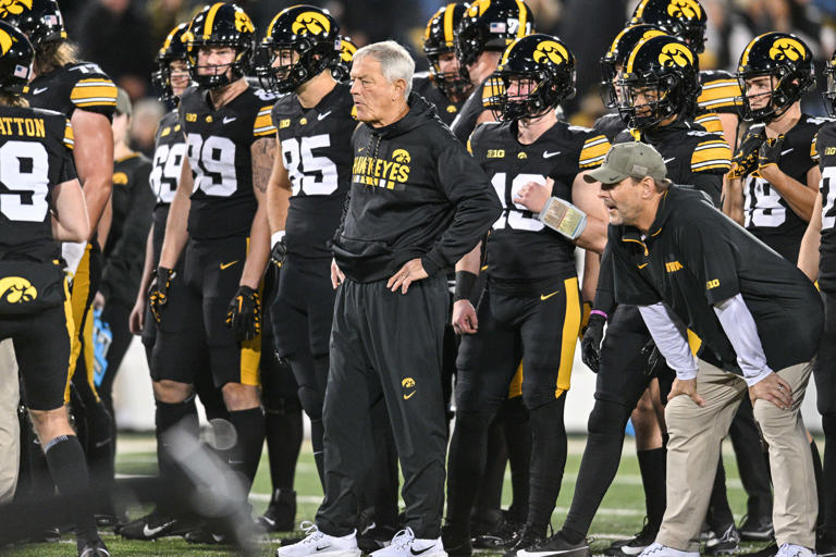 Iowa football legend among top 25 coaches of the 21st century