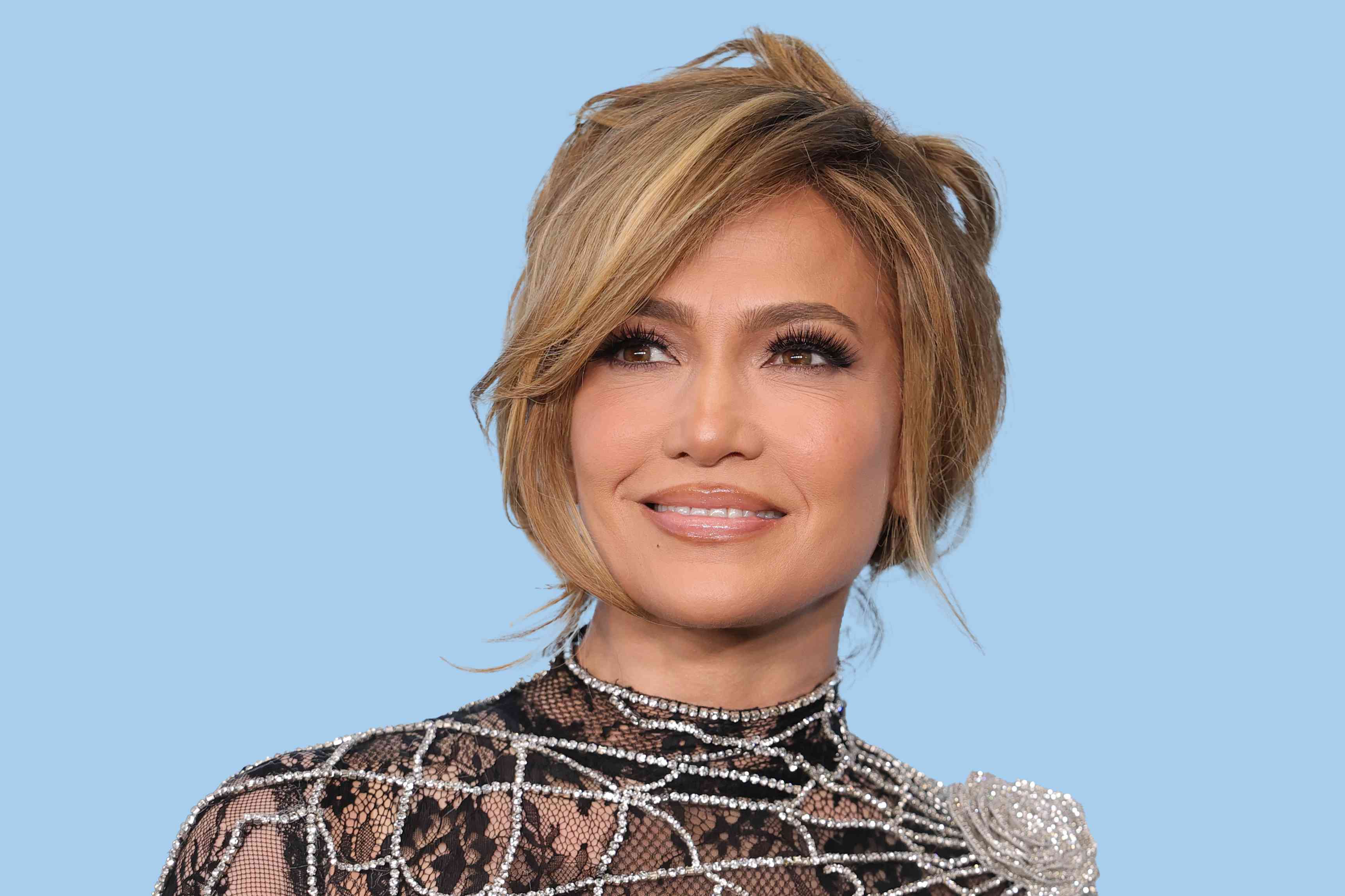 Jennifer Lopez's Cherry Chocolate Manicure Is the Perfect Neutral ...