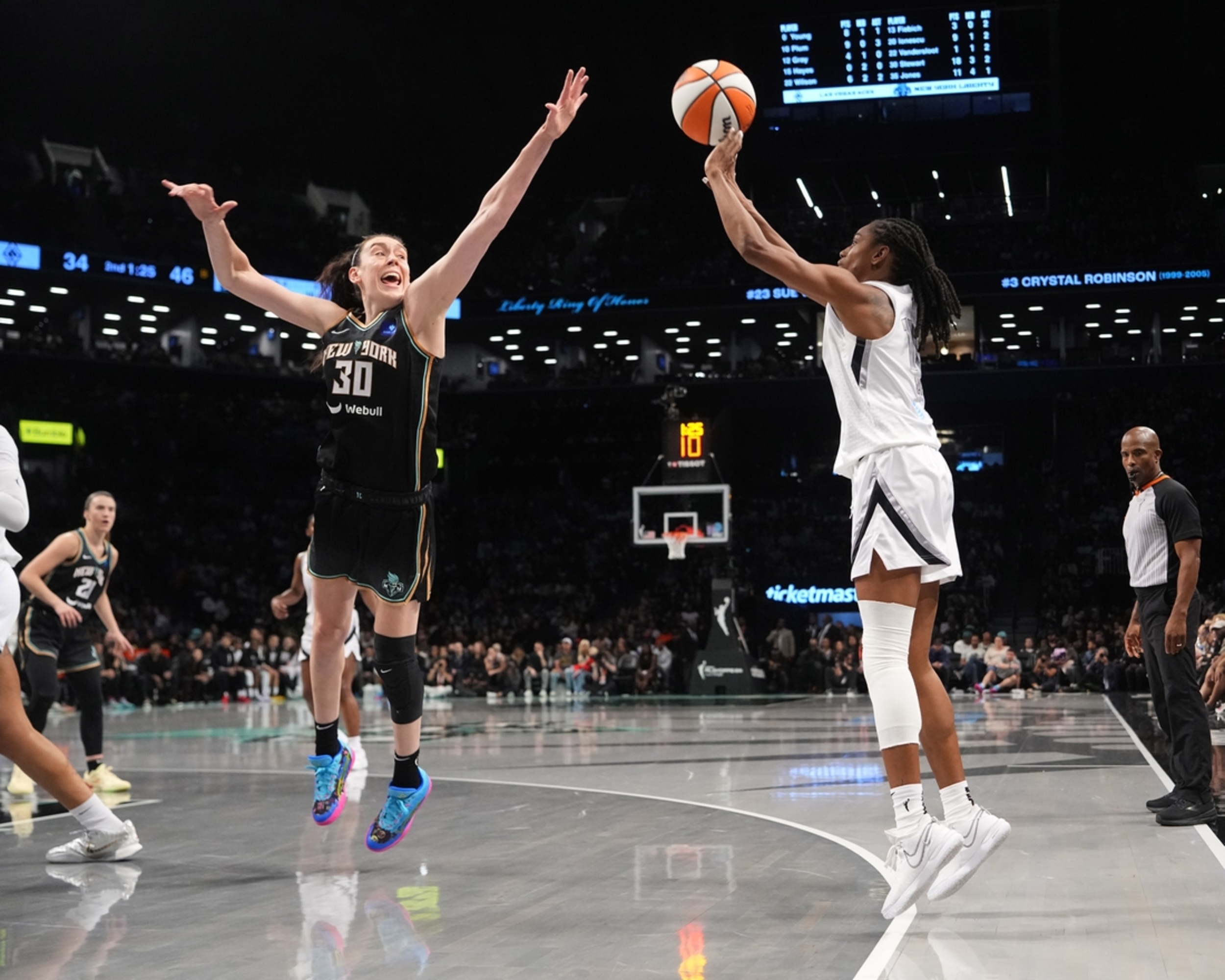 Valkyries sign veteran G Tiffany Hayes