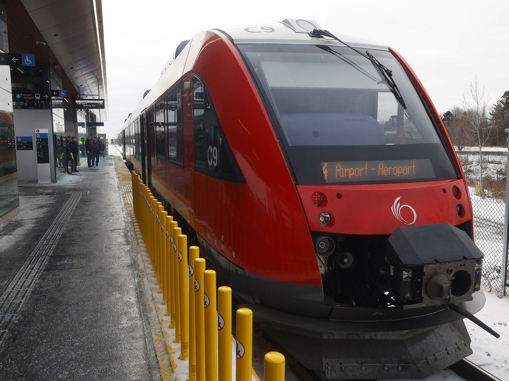 OC Transpo trimming bus service parallel to Trillium Line LRT
