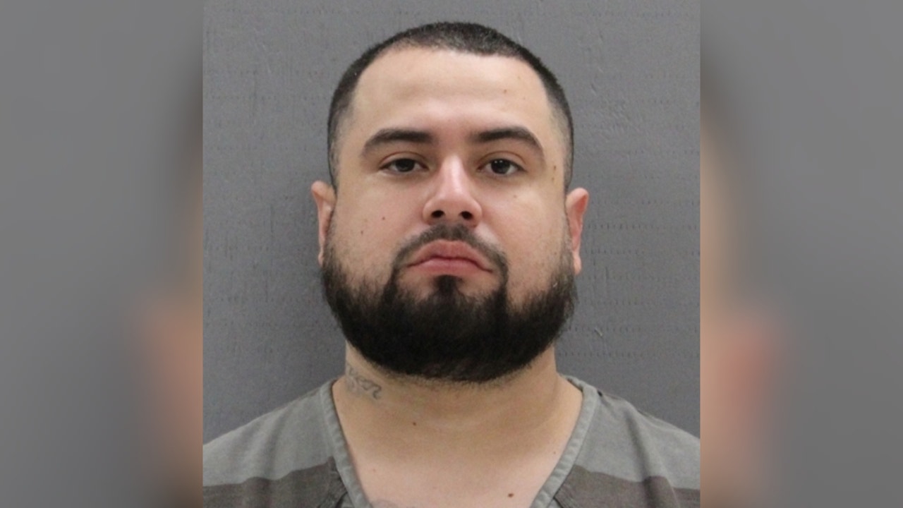 Man arrested for evading police, driving recklessly at North Austin ...