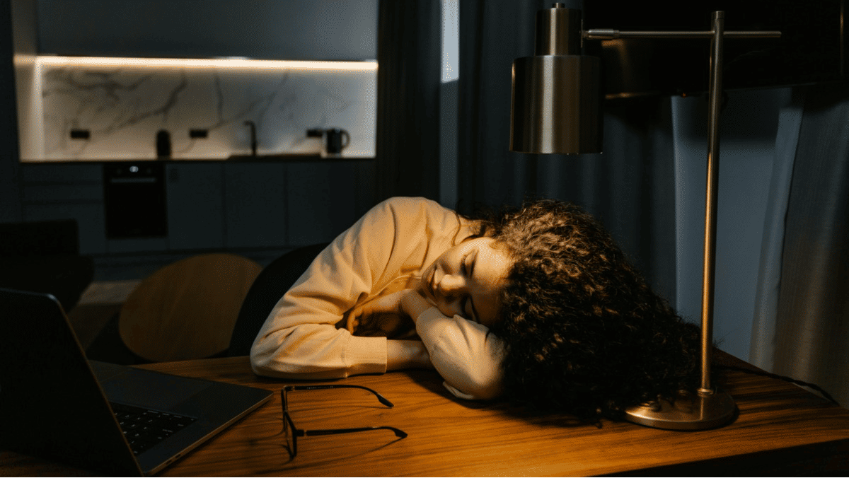 Why Japan Encourages Napping At Work? Devoted Nap-Takers Explain The ...
