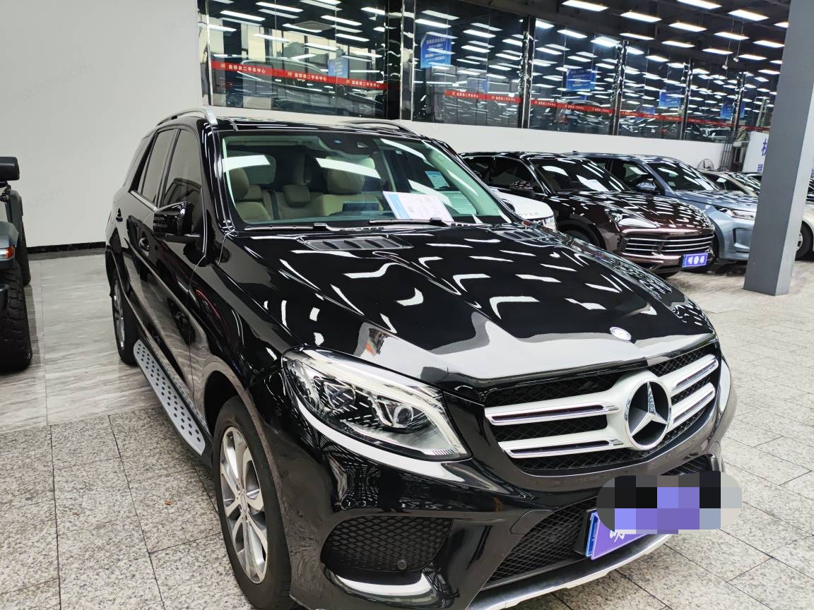 奔驰 奔驰GLE 2016款 GLE 320 4MATIC 动感型实拍图