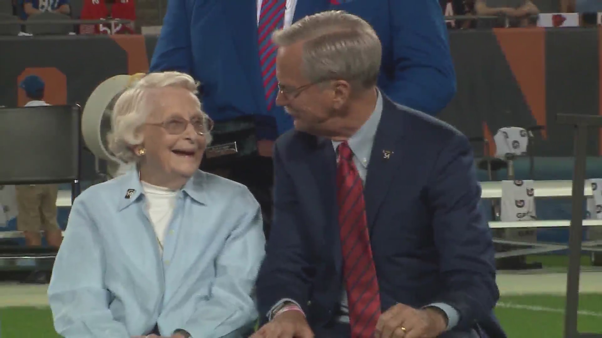 Virginia Halas McCaskey, longtime Bears owner and matriarch, dies at 102