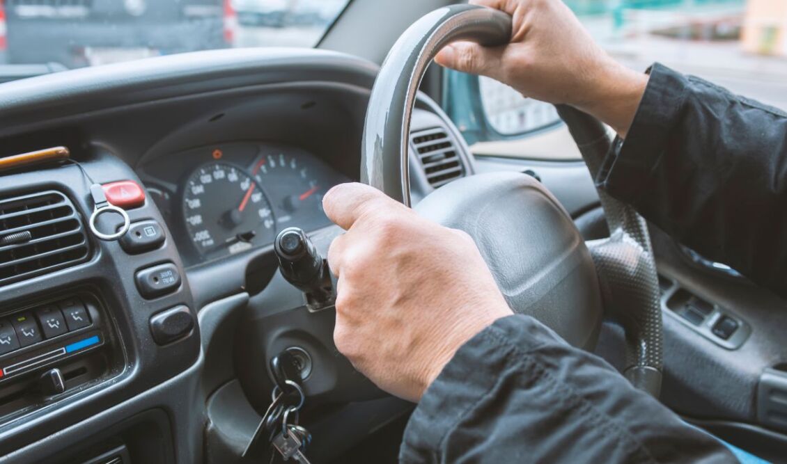 Λαμία: Άφησε το αυτοκίνητό του στις γραμμές του τρένου-Φωτό