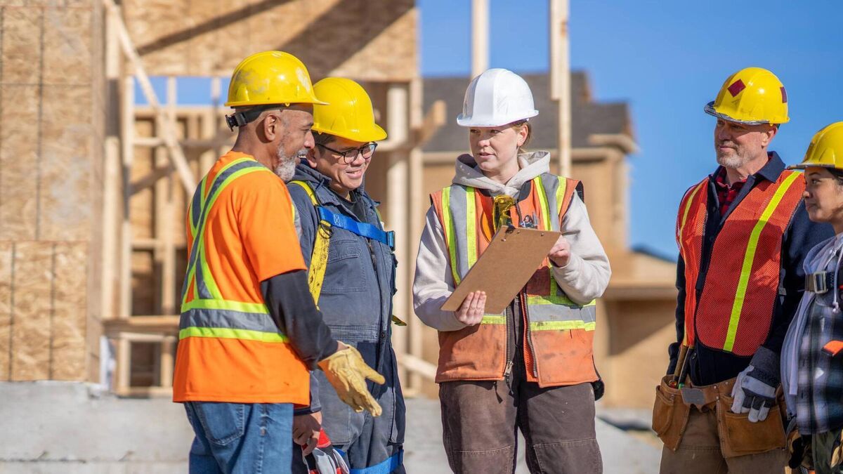 Construction workers exploited due to lax border crossing rules