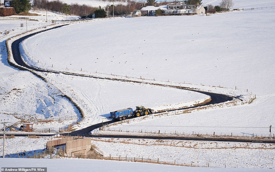 Britain health alert warning as temperatures set to plummet to -7C