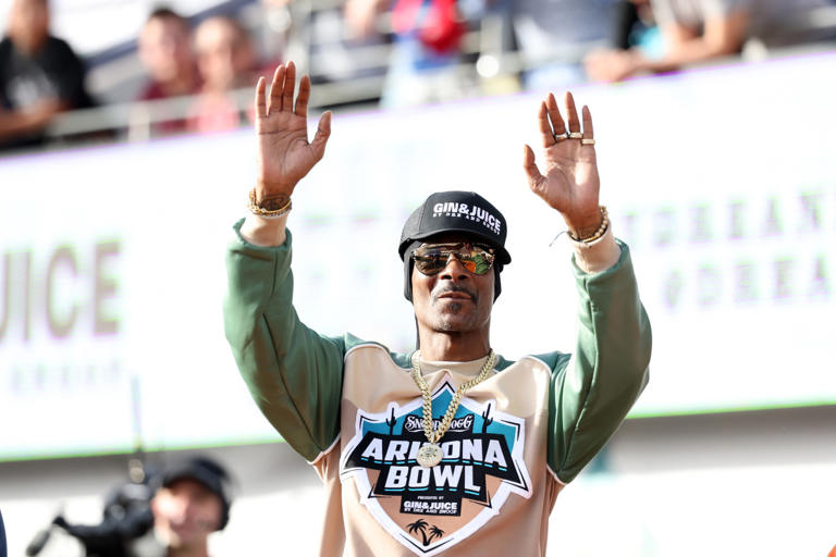 Legendary hip-hop star Snoop Dogg lands sports announcing job