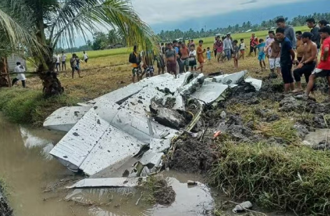 Hírszerzési műveleteket végző gép zuhant le a Fülöp-szigeteken, egy amerikai katona és három ...