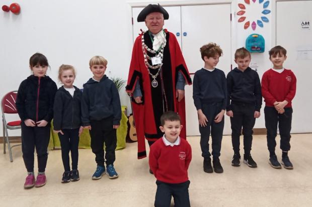 Mayor of Wimborne visits school to discuss community work