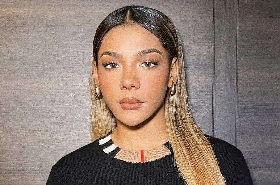 Membanggakan! ZsaZsa Utari Tampil di Dubai Fashion Week 2025 Bersama ...