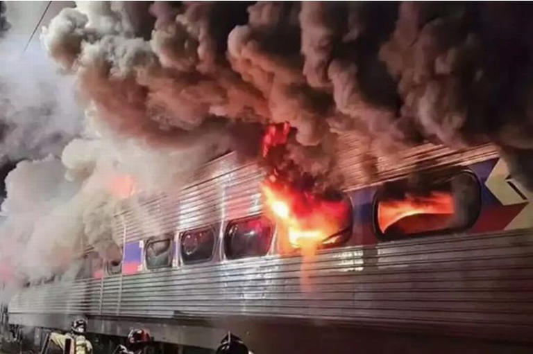 Pennsylvania passenger train bursts into flames as 350 passengers flee ...