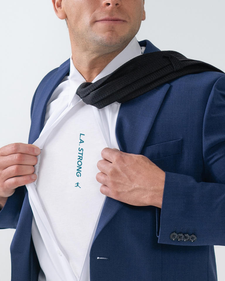 What's Inside Distinctive Assets' "Everyone Wins" Gift Bags (Including ...