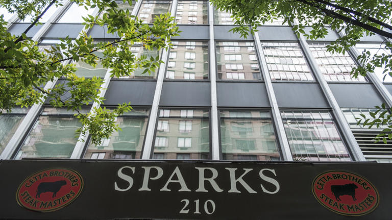 14 Restaurants That Were Part Of American Mobster History