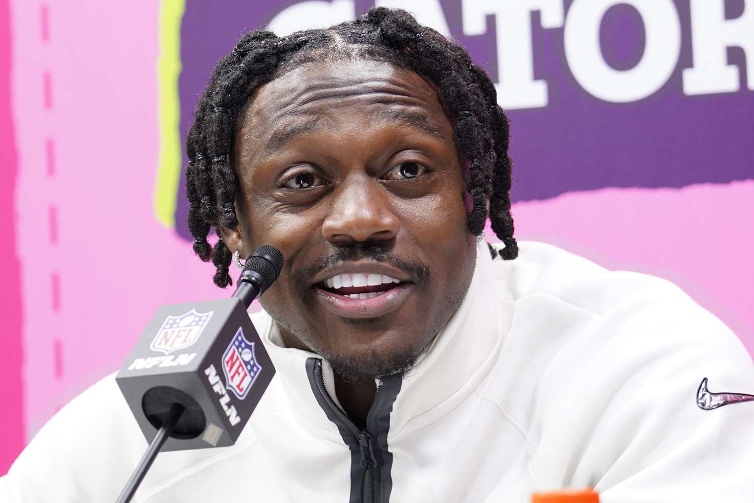 Super Bowl Champ A.J. Brown Visits 10-Year-Old Hero Who Protected ...