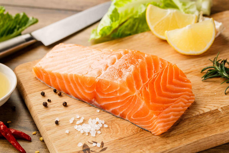 Wild vs. Farmed Salmon, Experts Explain the Difference