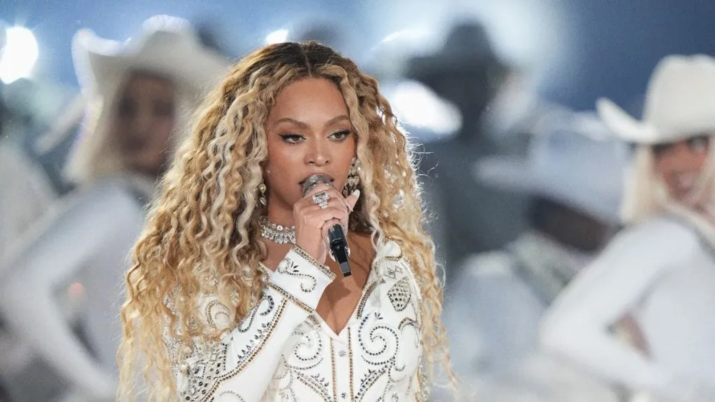 Beyoncé’s ‘Cowboy Carter’ Ticket Prices Surge Past the $1,000-Mark ...