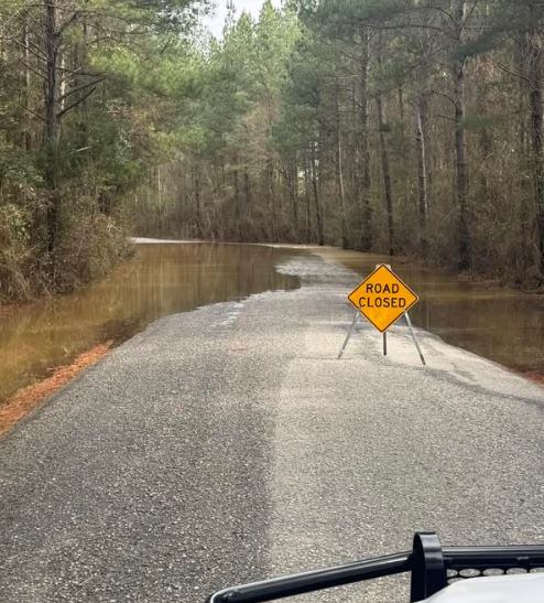 Smith County road closed after Wednesday's severe weather