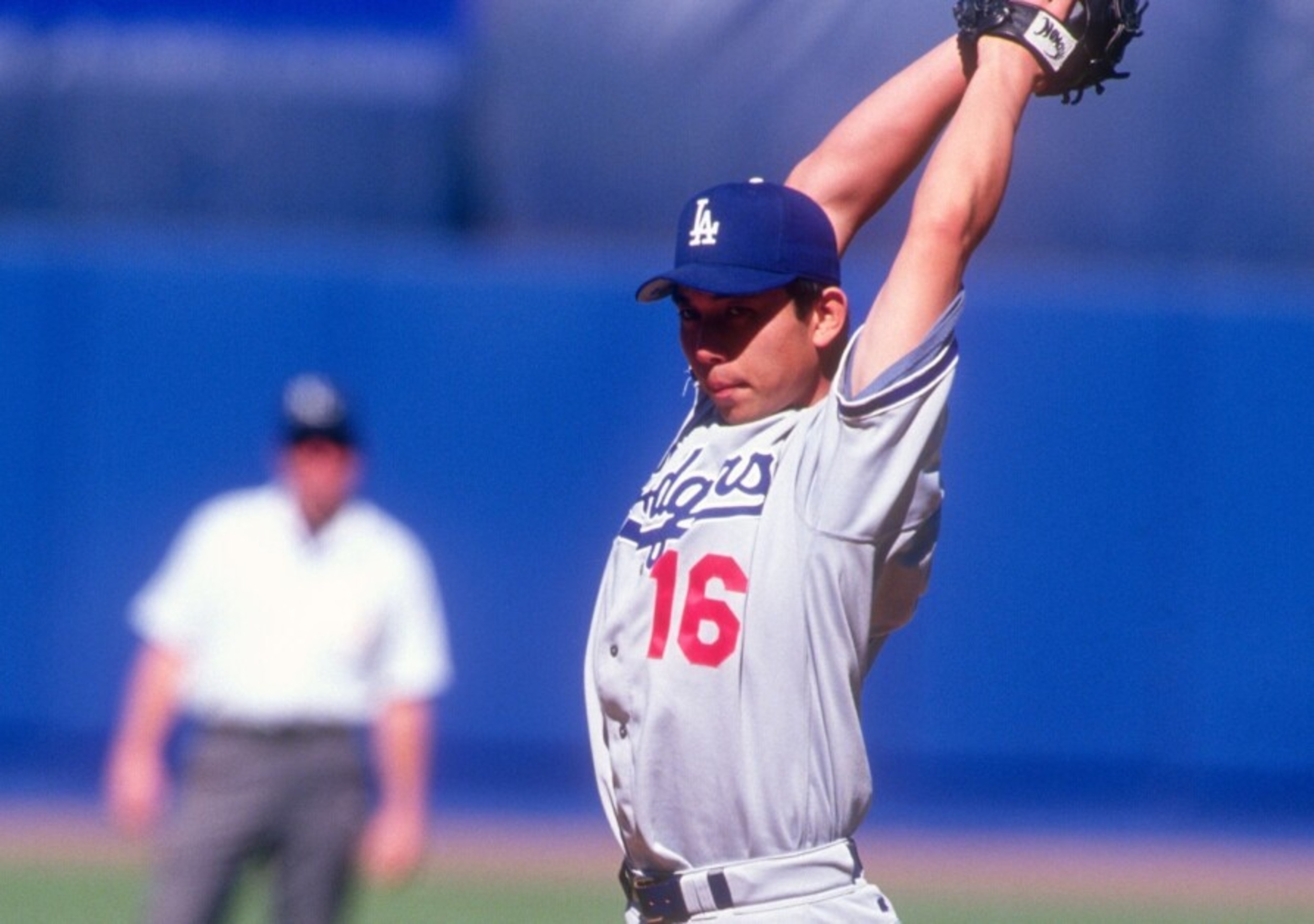This Day In Dodgers History: Hideo Nomo & Takashi Saito Signed To Contracts