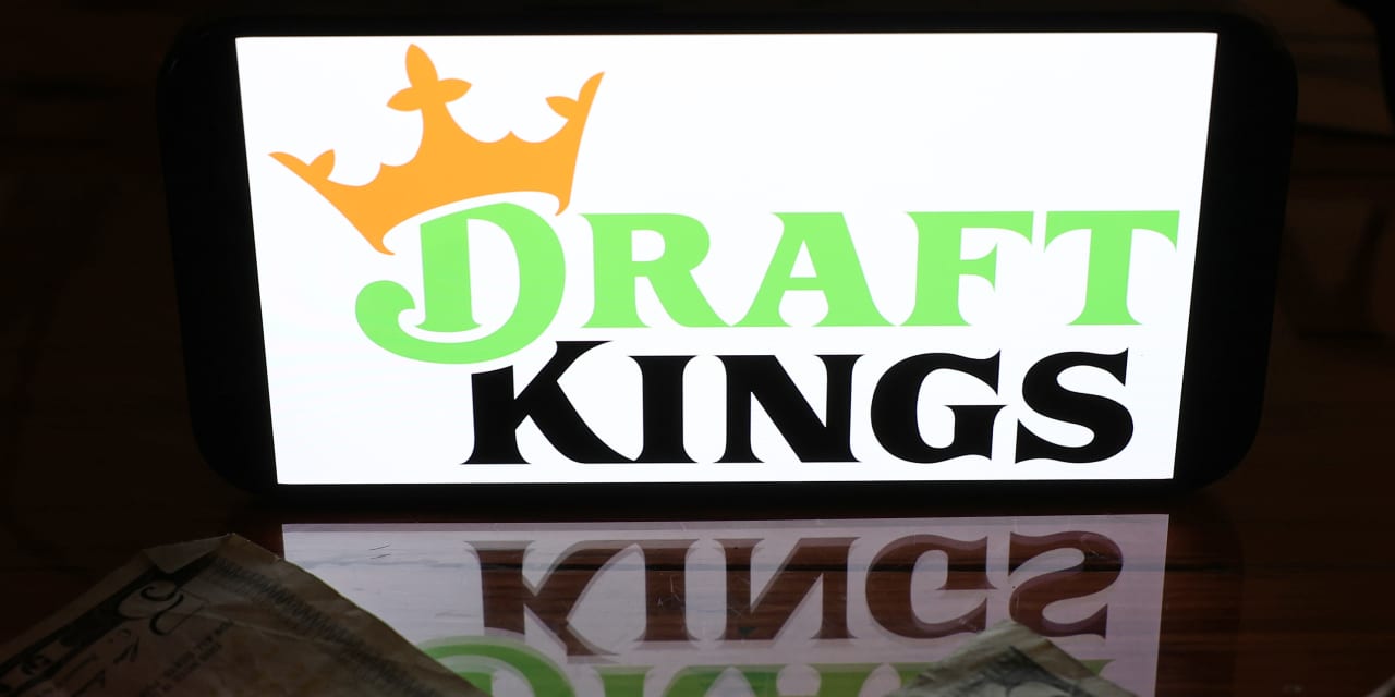DraftKings rallies on upbeat full-year sales outlook, which doesn’t ...