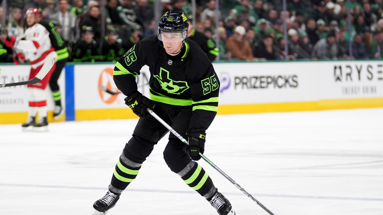 Canada calls up Stars’ Thomas Harley as standby defenceman