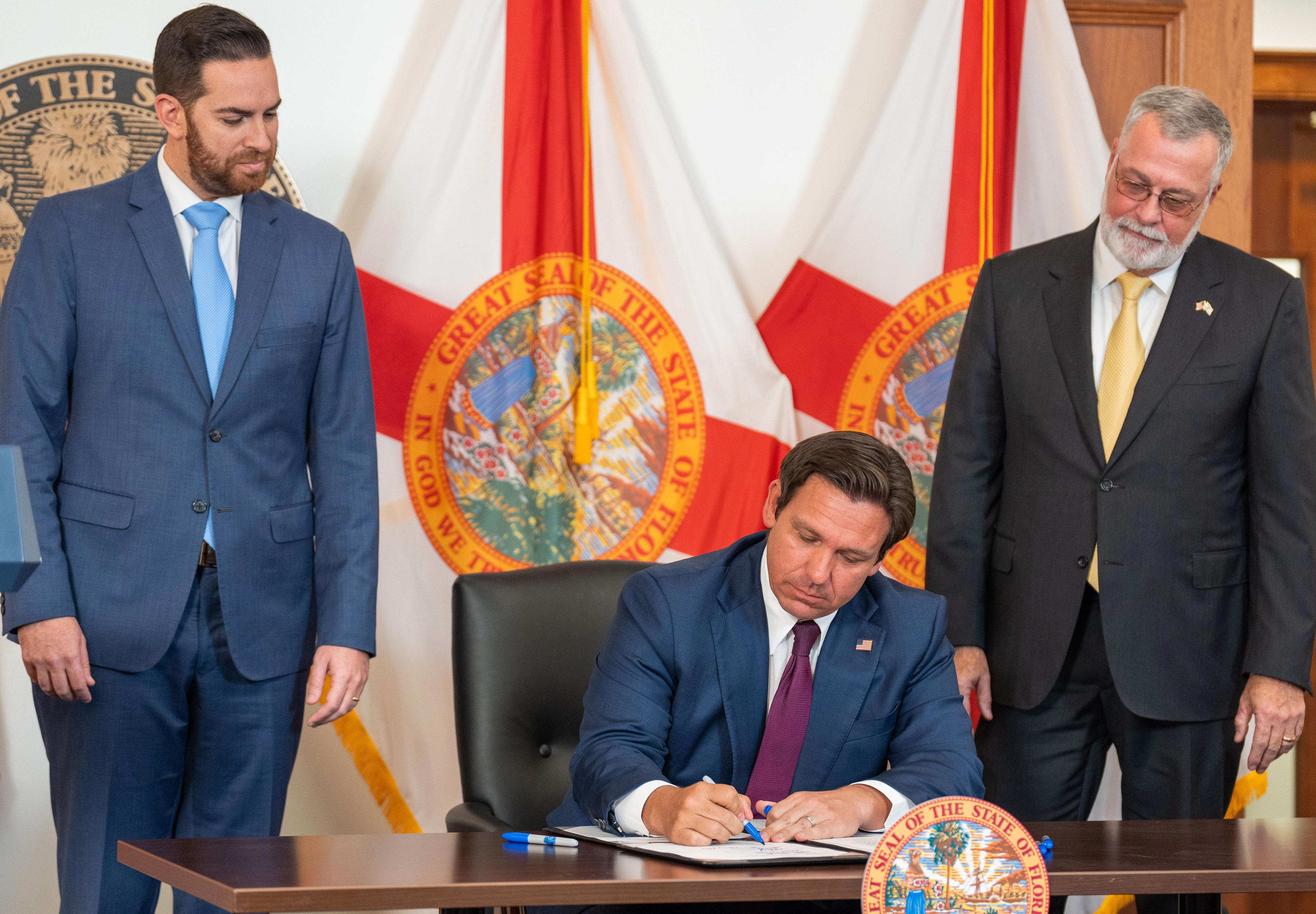 Florida GOP tax cut feud erupts as state, national economies teeter on edge