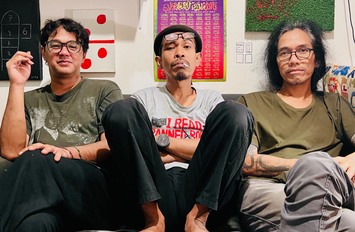 Jason Ranti, Iksan Skuter, dan Bagus Dwi Danto Perkenalkan Trio Lesehan