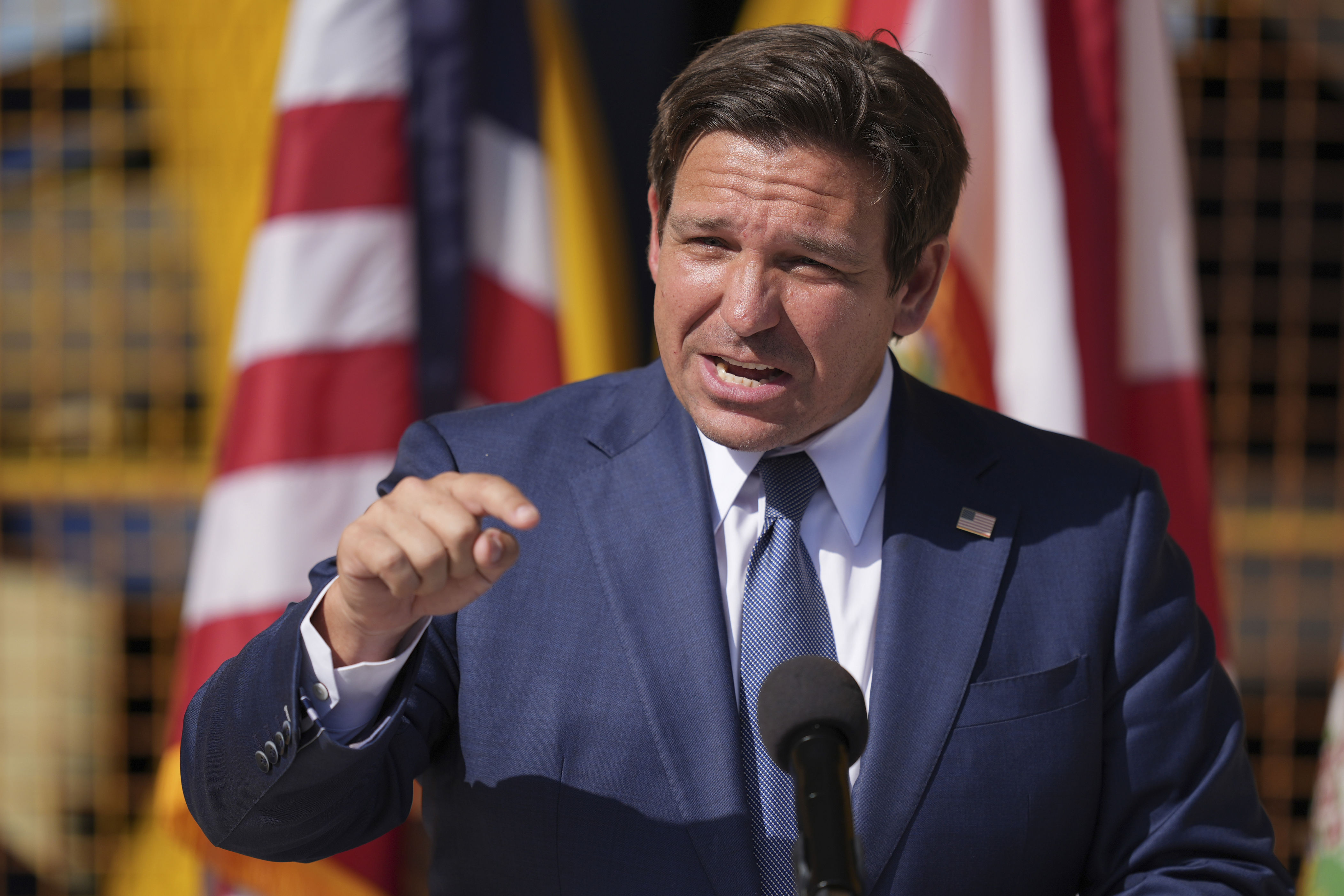 DeSantis signs Florida’s new immigration law after fight with Republicans