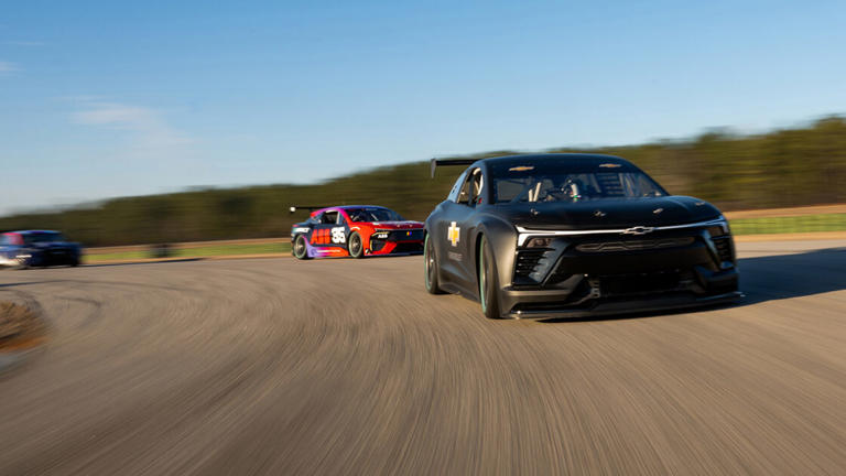 Chevrolet Blazer EV.R Electric NASCAR Race Car Revealed At Daytona