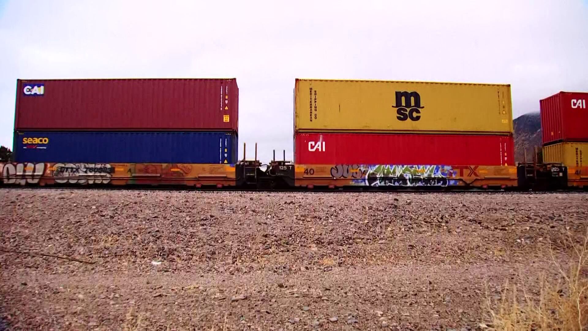 Criminals behind Arizona train heists may have someone on the inside