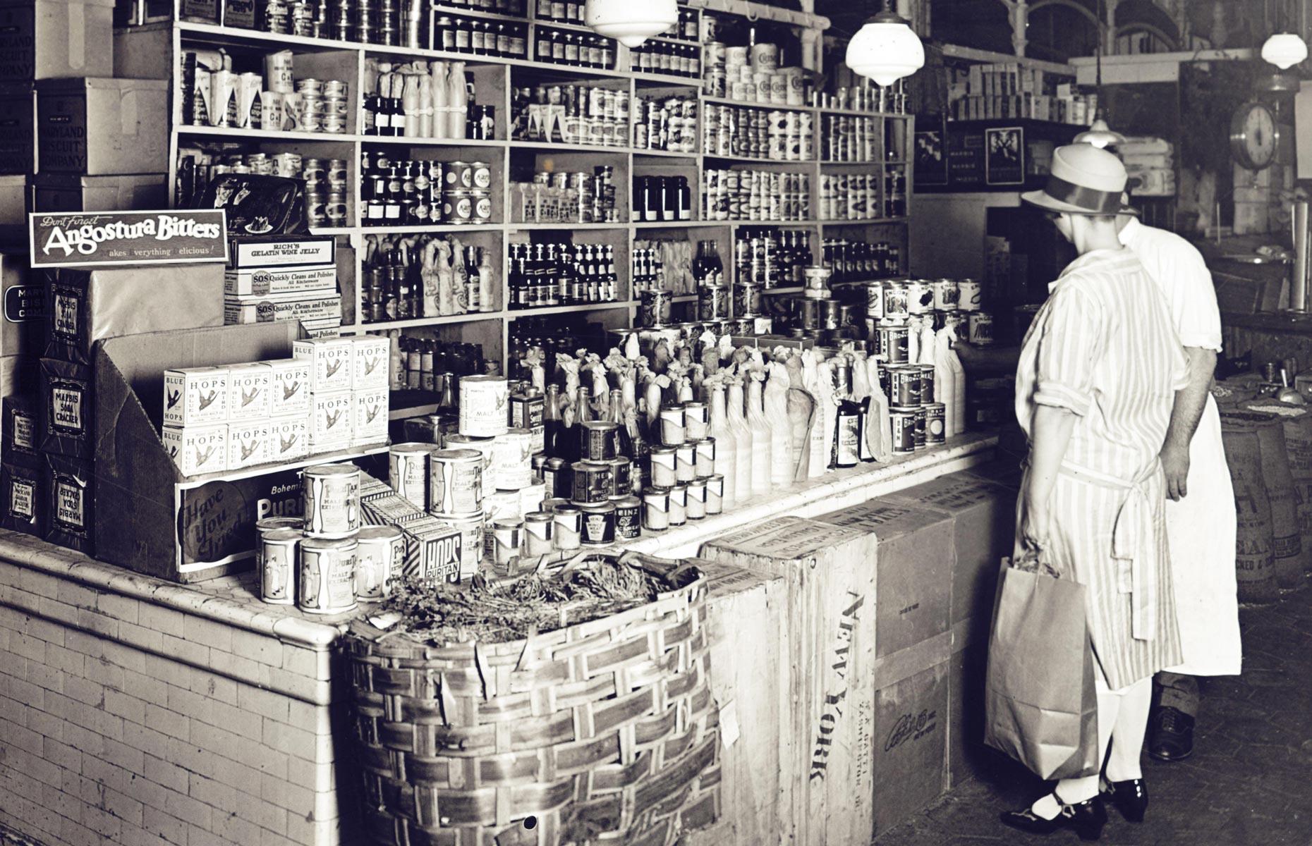 Fascinating photos of 1920s home life