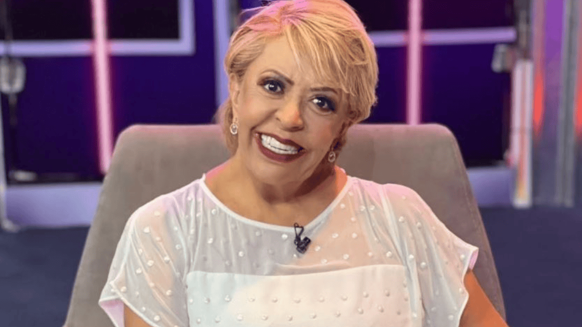 Verónica Gallardo es ofendida en vivo y cortan la transmisión