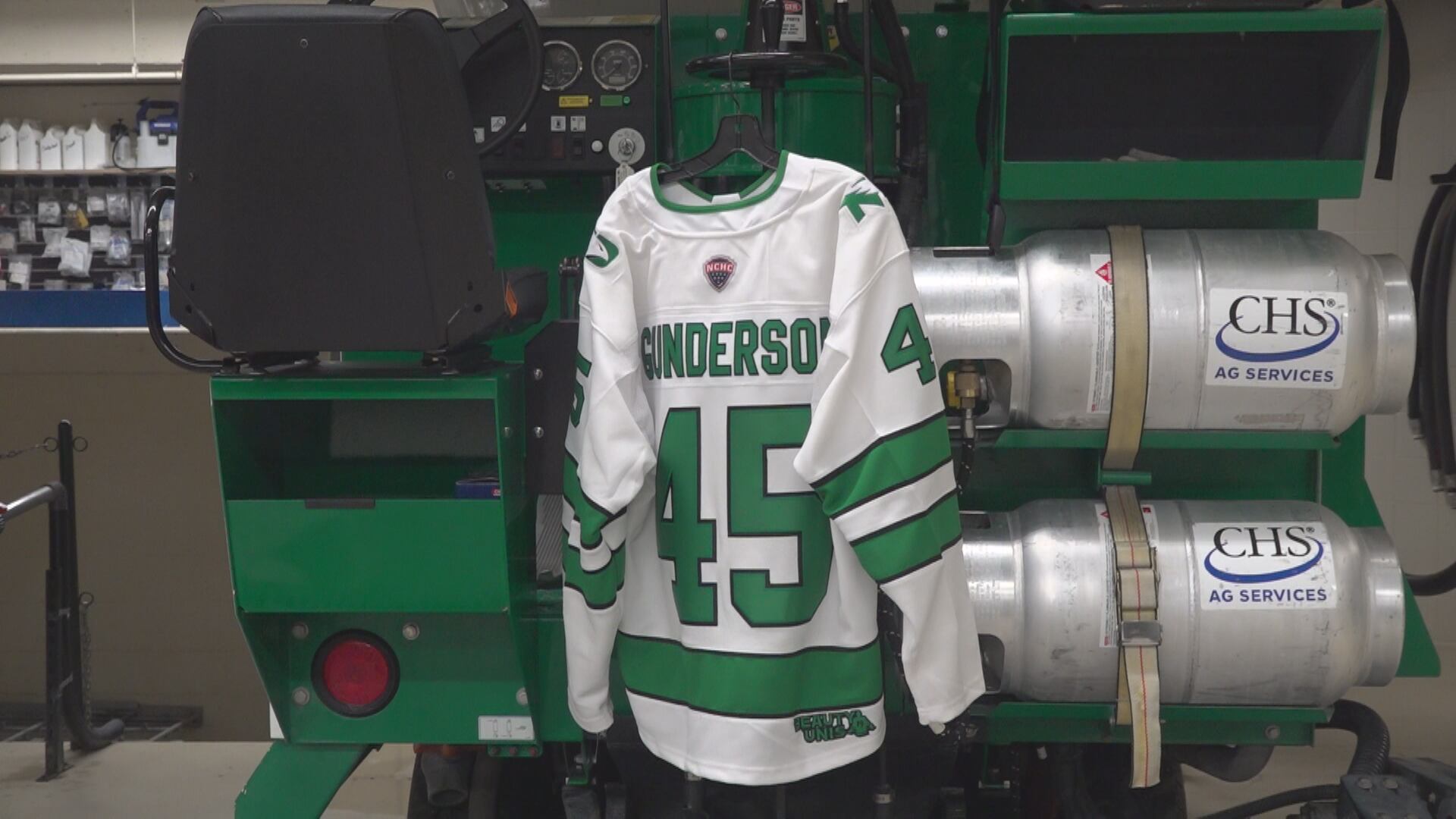 Remembering UND’s “Zamboni Man,” Denny Gunderson
