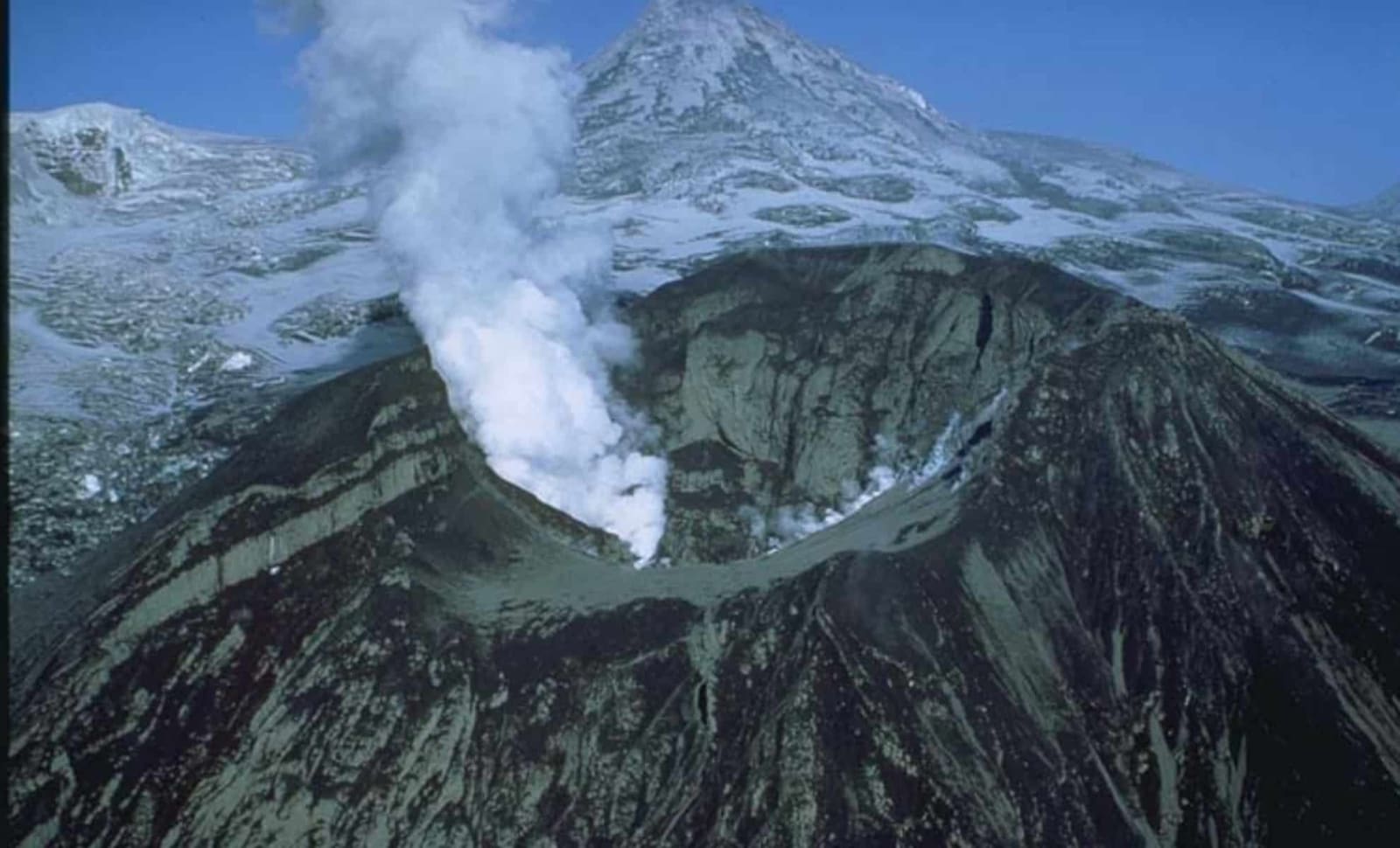 Alaska’s Largest Volcano Is Waking Up and There’s a 50-50 Chance of an ...