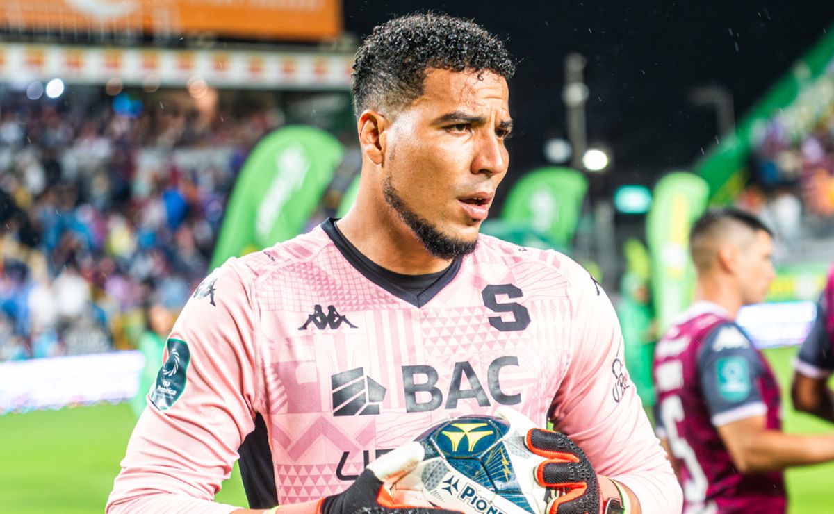 Piden la salida de José Giacone de Saprissa y Esteban Alvarado ...