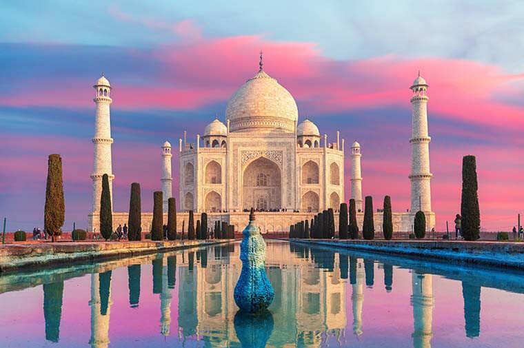 Monuments Around the World That Symbolise Love