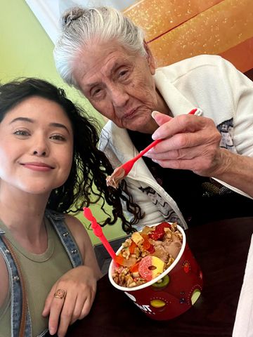 Family Finds a Unique Way to Communicate with 95-Year-Old Grandmother ...