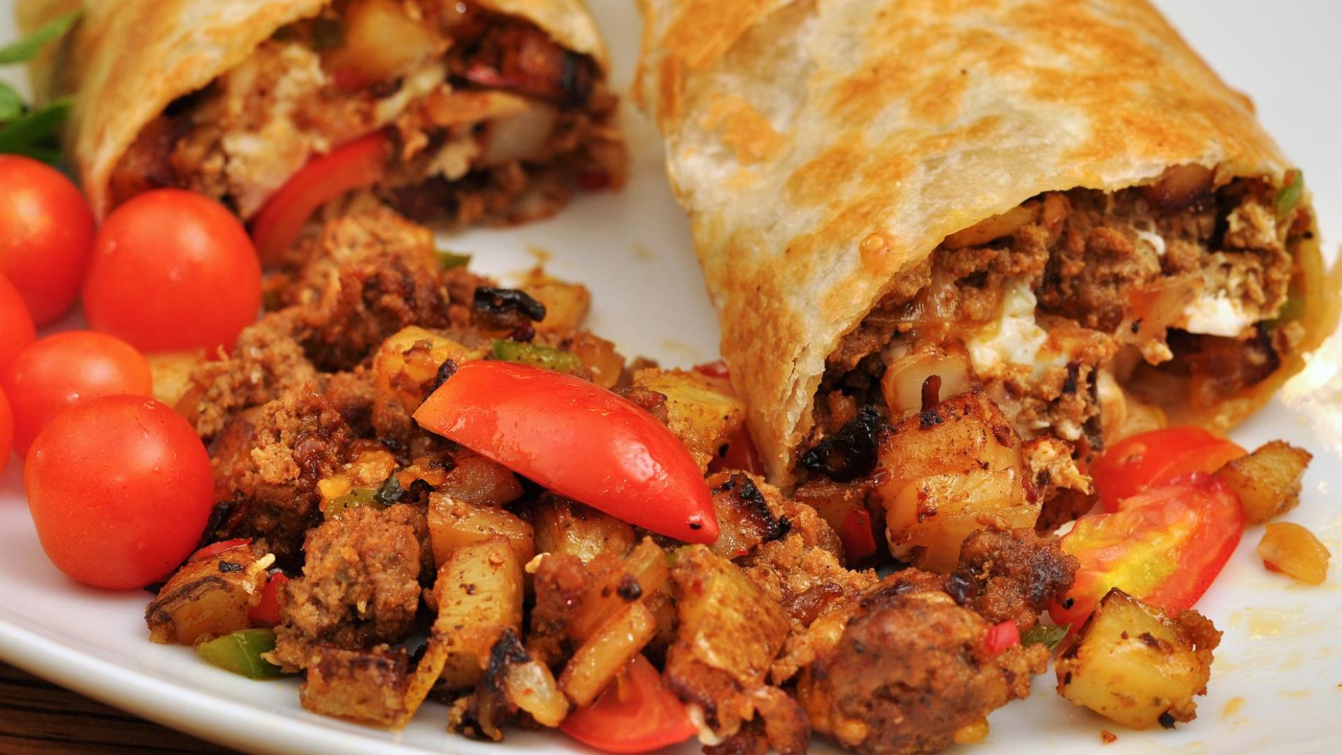 10 Disgusting Taco Bell Items To Avoid & 10 We’ll Order Every Time